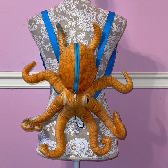 Seaworld | Bags | Rare 27 Seaworld Giant Pacific Octopus Plush Backpack ...